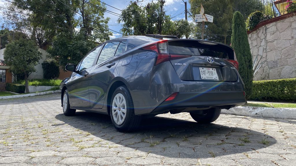 Toyota Prius siempre es una buena opción - chamarock